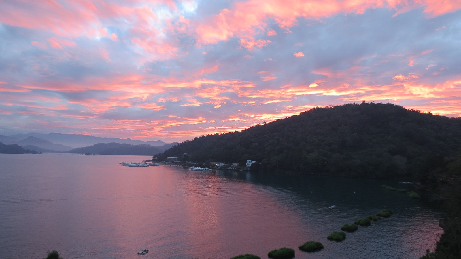 Support 💜€ – Taiwan Through Time